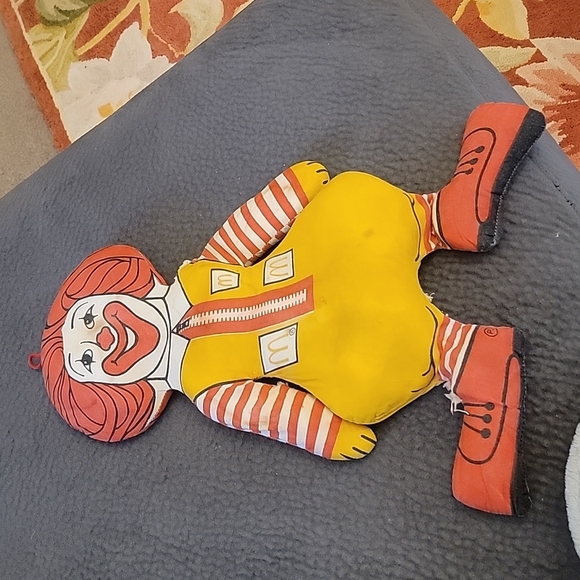 Source Unknown | Toys | Vintage Ronald Mcdonald Clown Flat Plush Toy 6 ...
